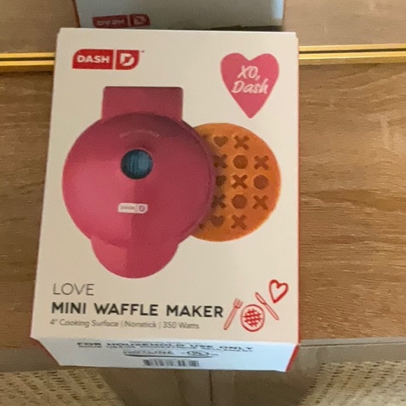 Kitchen | Dash Pink Mini Waffle Maker | Poshmark